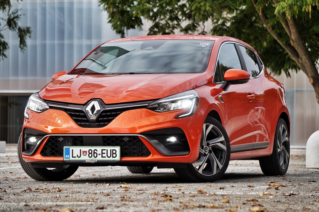 Test: Renault clio TCe 100 intense | AMZS